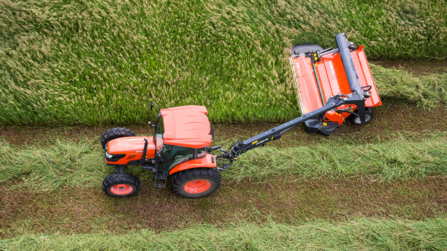 DMC8000 Series Disc Mower Conditioners | Kubota Canada