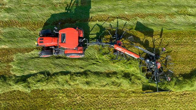 Side Delivery Rakes | Kubota Canada