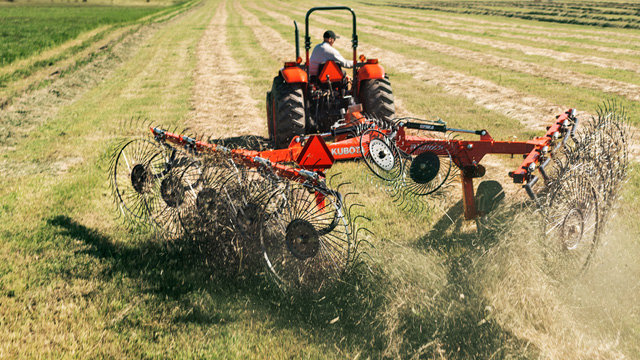 Wheel Rake Series Rakes | Kubota Canada